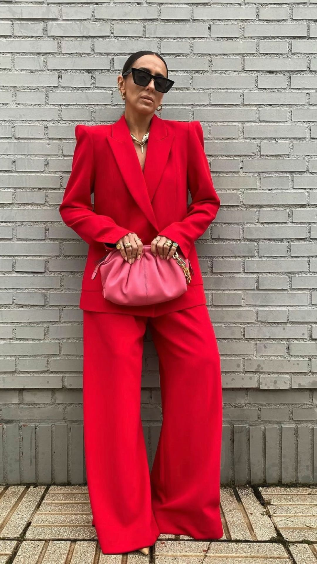 10 Colors That Pair Great With Red | Lola Glenn